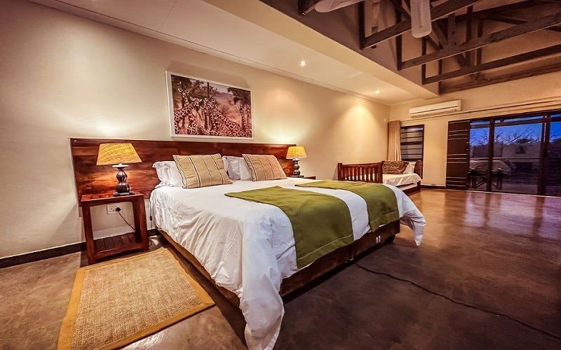 Bushveld Terrace Safari Hotel