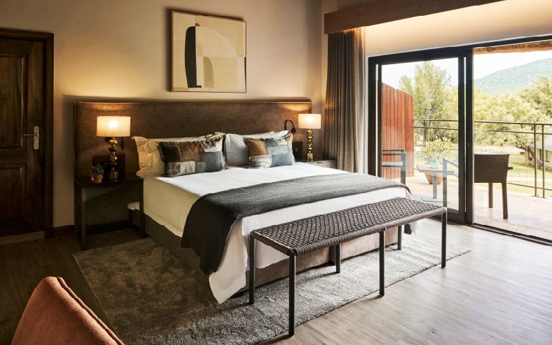 Letamo Lodge, QWABI Private Game Reserve